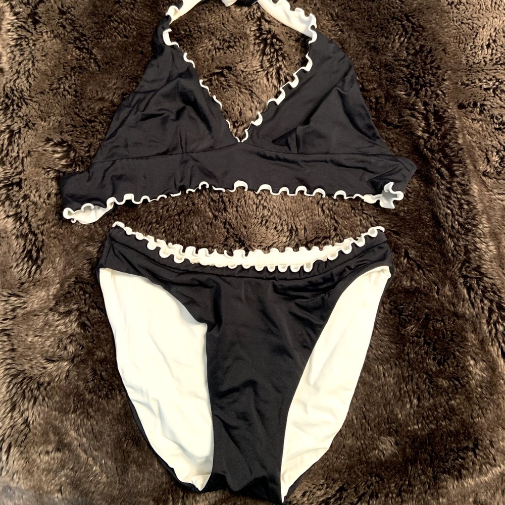 Reversible Scalloped Edge Bathing Suit! - Gem
